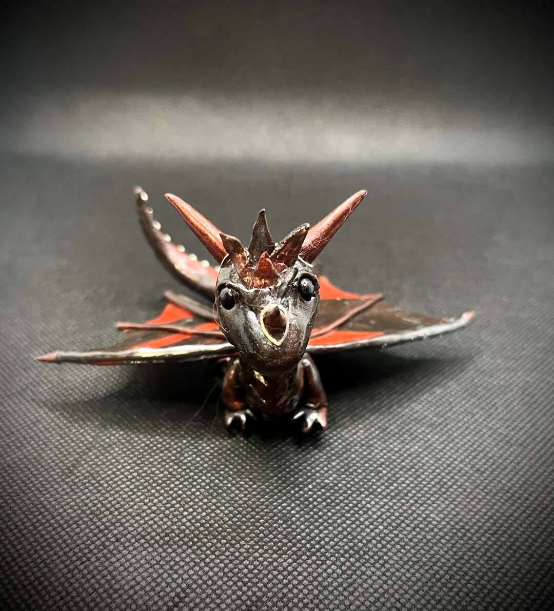 Metallic Glowy Dragon Magnet - Etsy