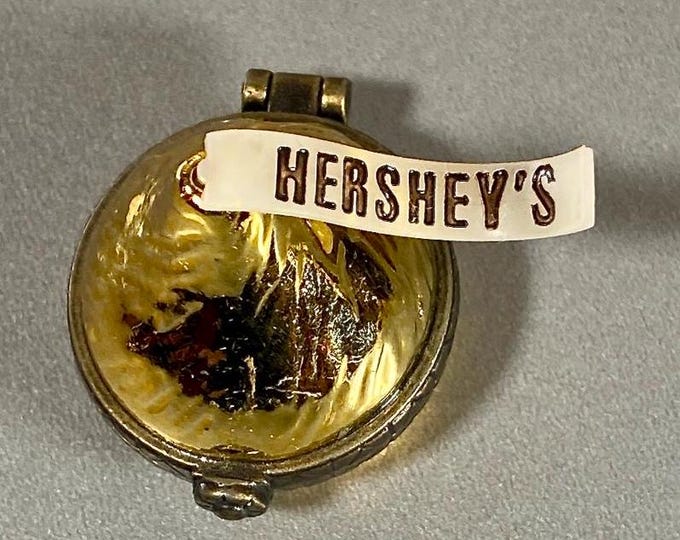 Huge Vintage Junk Drawer Lot, Jewelry Watches Pins Medals Advertising ...