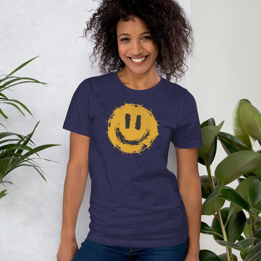 Smiley Face Trendy Shirt, Happy Face Funny Sarcastic T-shirt Gift ...