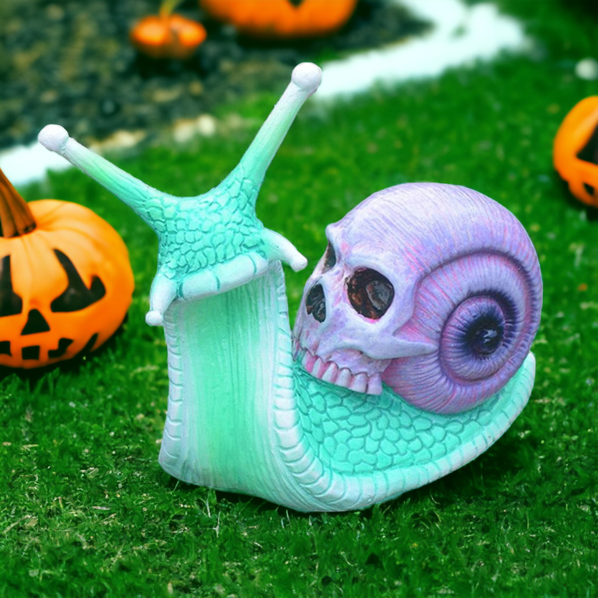 Snail Skull Statue, Garden Snail, Halloween Decoration, Skull, Outdoor ...