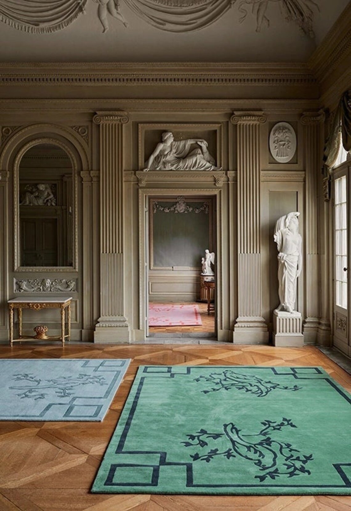 Chinoiserie Parrot Green & Dark Blue, Hand-tufted 100% Wool Handmade ...