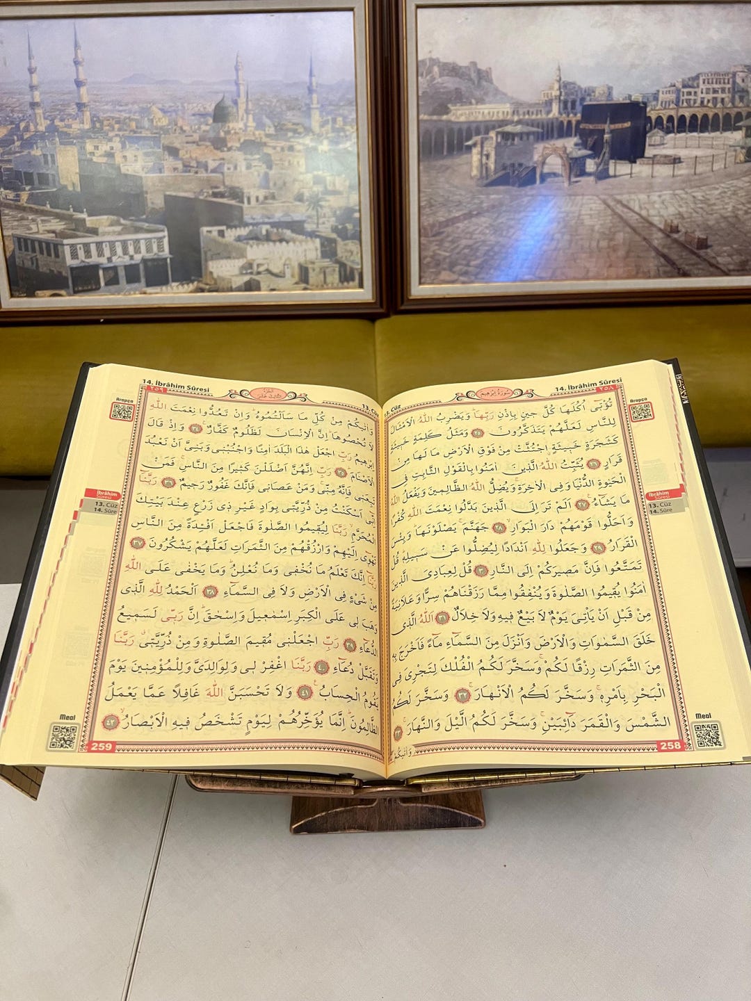 Big Mosque Size Quran | Kaaba Design High Quality, Easy to Read Quran ...