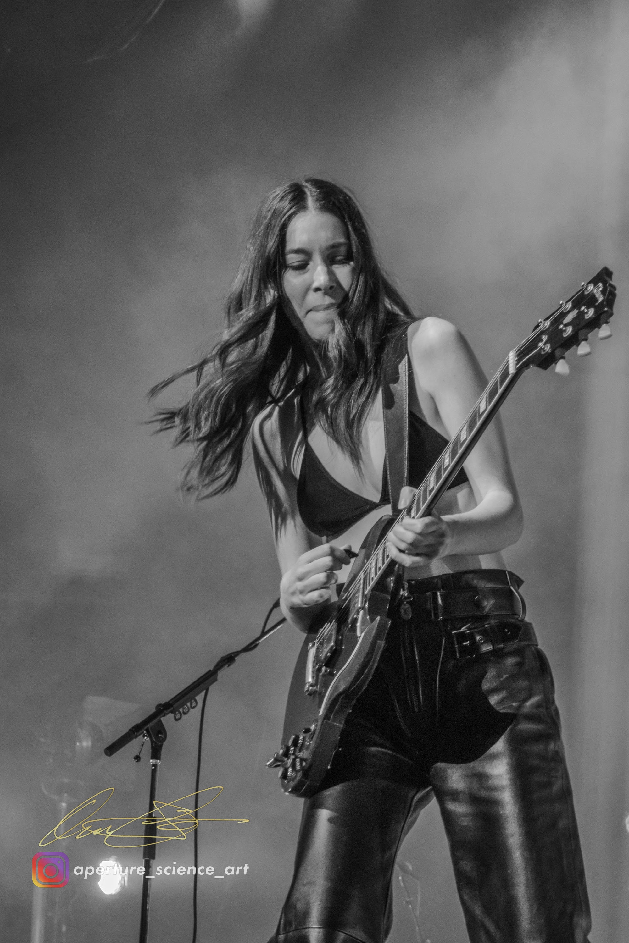 HAIM - Danielle Haim - Madison Square Garden - May 17, 2022 - Concert ...