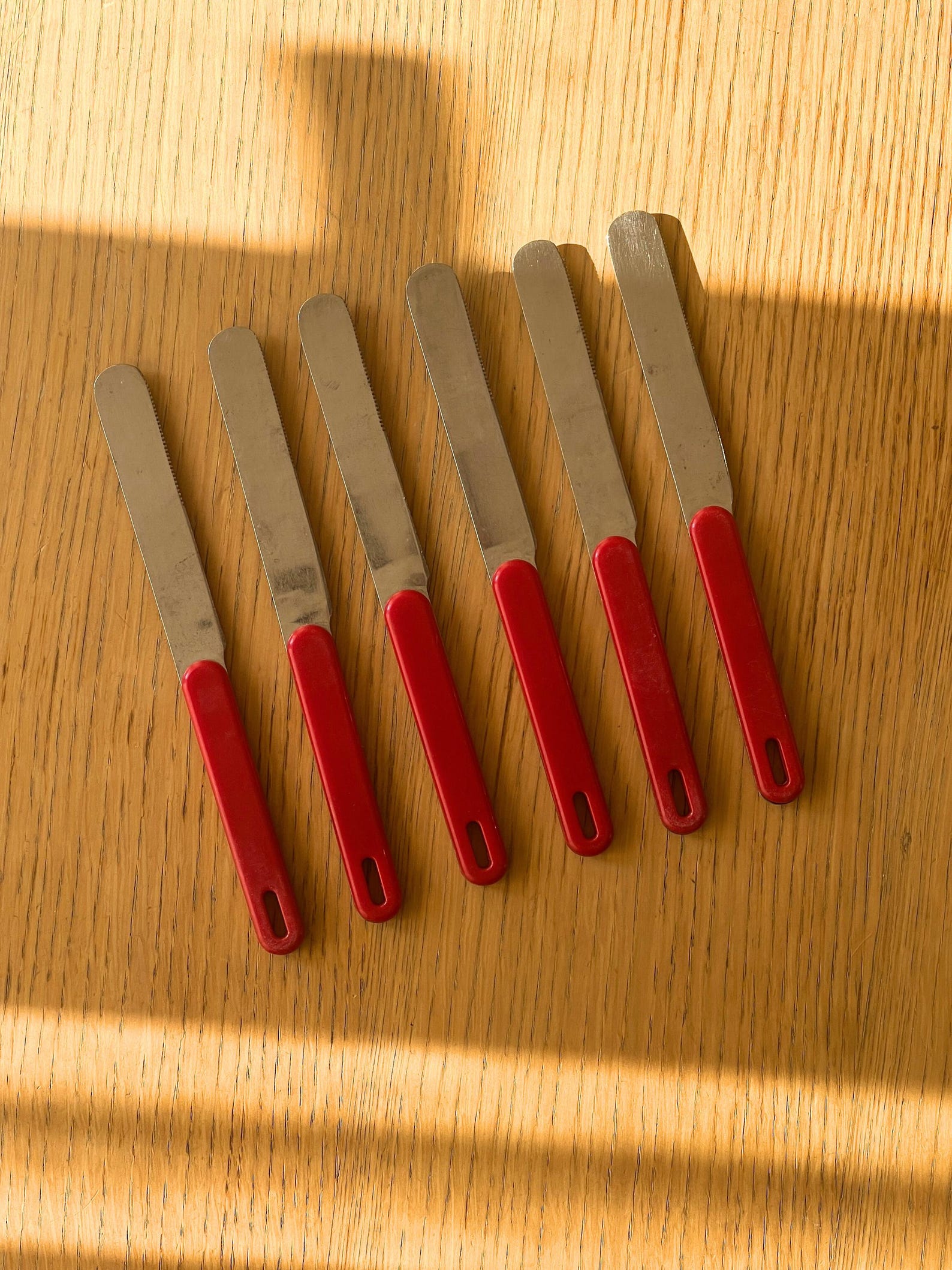 Vintage Red Plastic Handle Cutlery Set, Aesthetic Cutlery, 18/10 ...