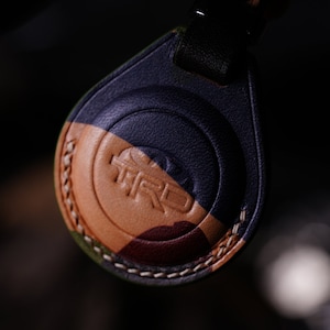 Customized Leather AirTag Keychain Holder - Engraved AirTag Cover for ...