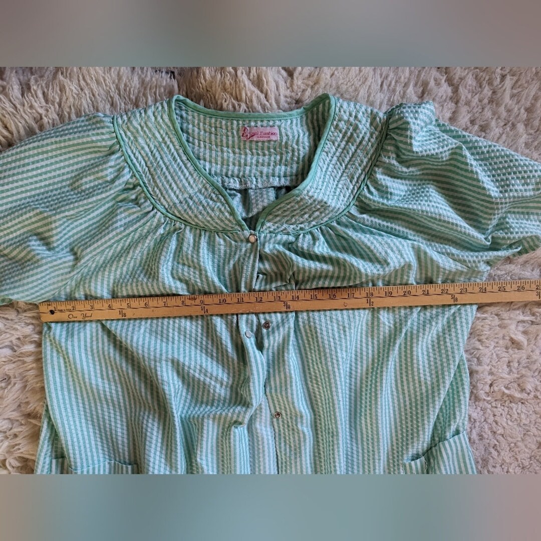 Vintage Housecoat Mumu Green White Pearl Snap Buttons OS - Etsy