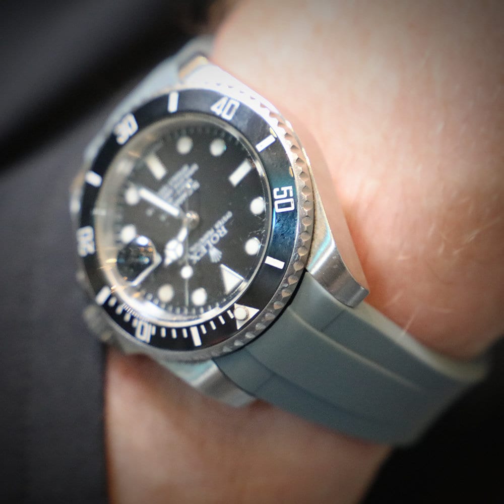 20mm Curved-end Rubber Silicone Strap for Timeless Aesthetic ...