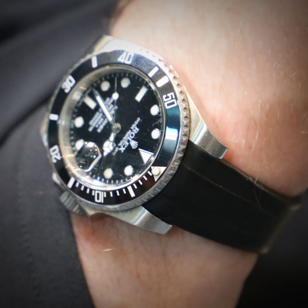 20mm Curved-end Rubber Silicone Strap for Timeless Aesthetic ...