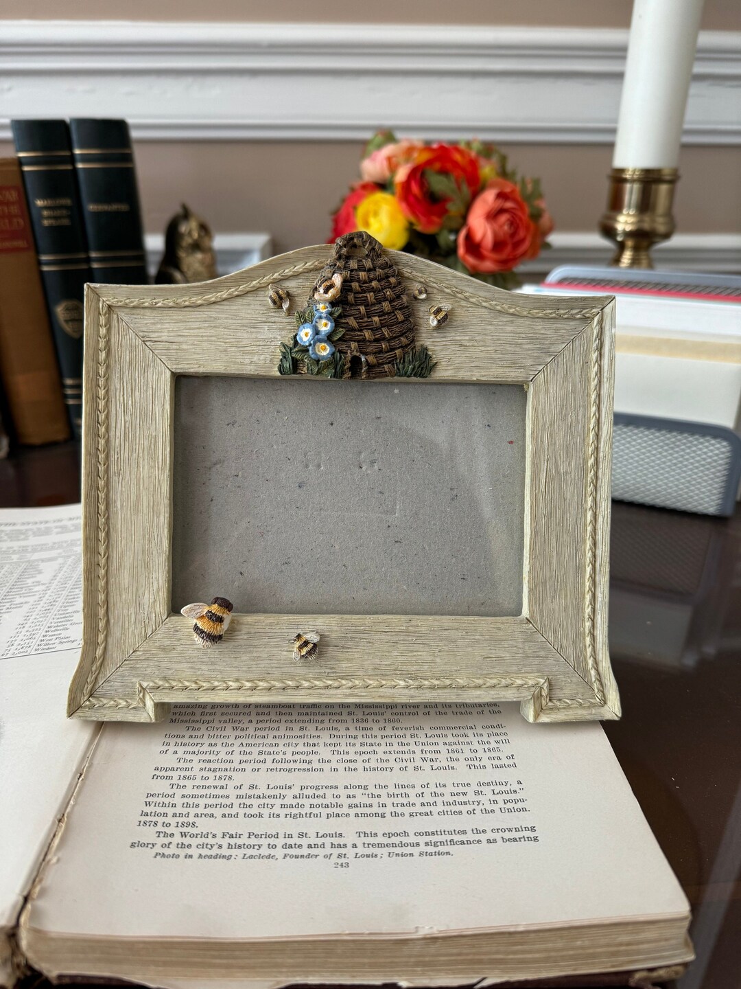 Bumble Bee 3D Picture Frame, Bumble Bee Hive 3D Picture Frame, Vintage ...