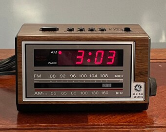 Vintage 1980's GE Digital Alarm Clock Radio AM/FM Model - Etsy