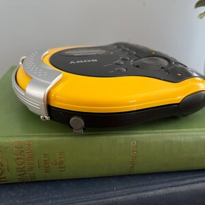 Vintage 90's Sony Sports Discman, Portable CD Player - Etsy