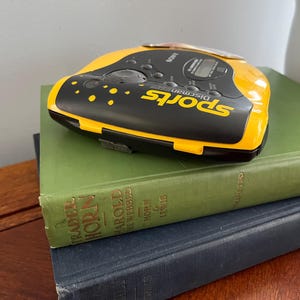Vintage 90's Sony Sports Discman, Portable CD Player - Etsy