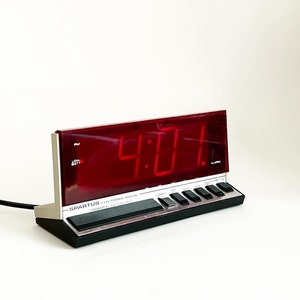 Vintage 1970s Spartus Electronic Hi Tech Digital Alarm Clock Model 1150 ...