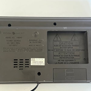 Vintage General Electric AM/FM Alarm Clock/radio Model 7-4634B ...