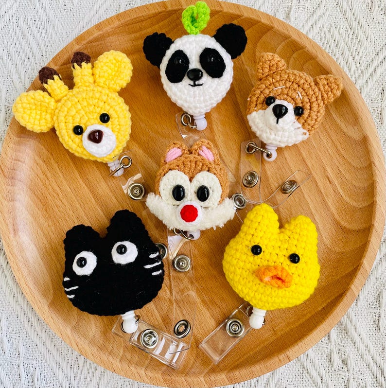 Crochet Animal Badge Reel, Handmade Retractable Badge Topper - Etsy