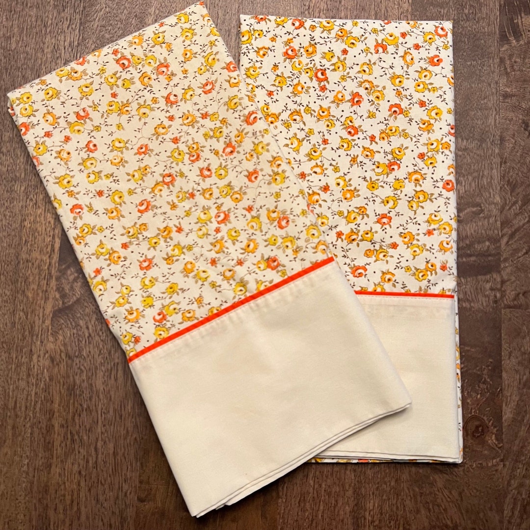 Vintage PAIR (2) Springmaid Pillowcases Mini Florals 70s Style Tan ...