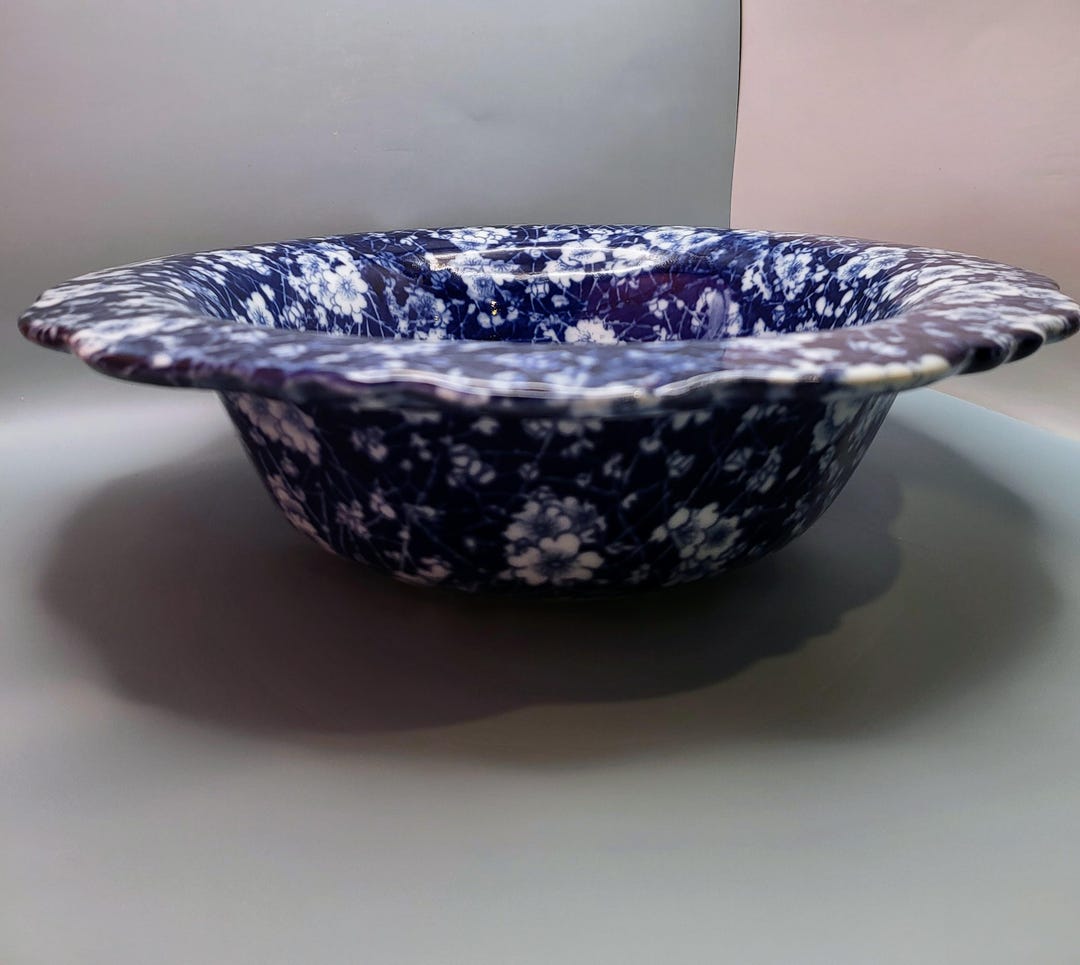 Vintage Blue and White Spongeware Bowl – Flow Blue-style - Etsy