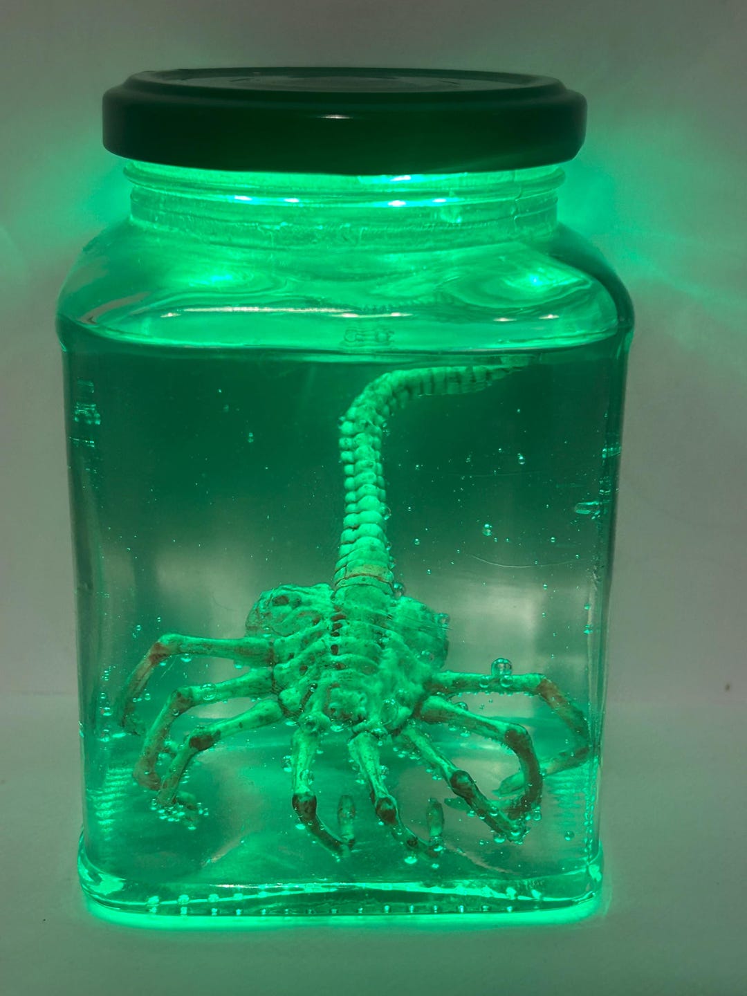 Alien Xenomorph XX121 Chestburster Specimen Glow Jar - Etsy UK