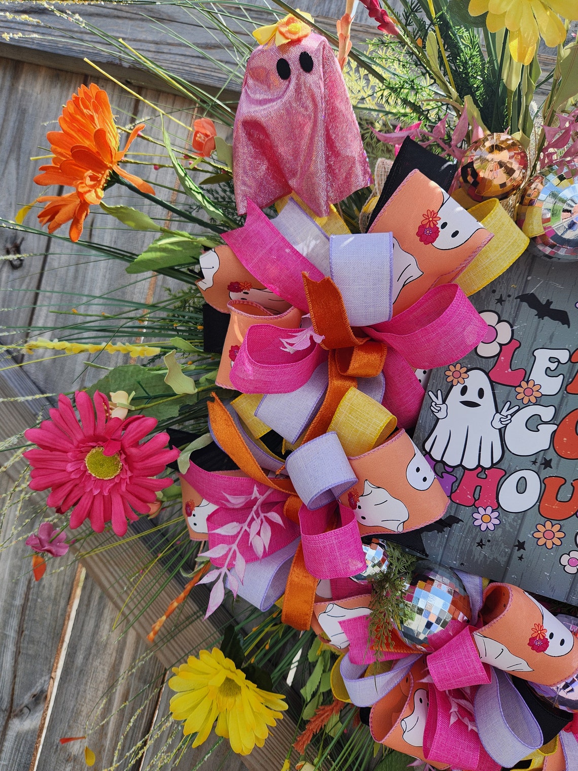 Halloween Ghost Wreath, Halloween Hippy Ghost Wreath, Halloween Wreath ...