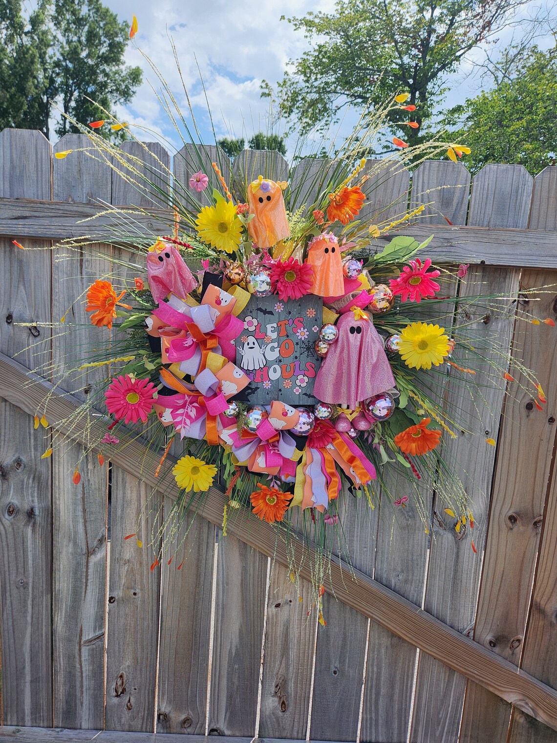 Halloween Ghost Wreath, Halloween Hippy Ghost Wreath, Halloween Wreath ...
