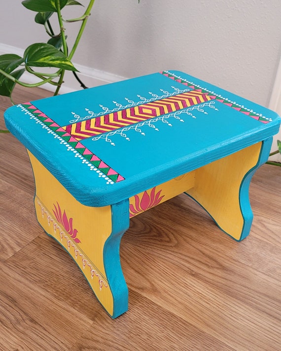 Wooden stool for pooja room store