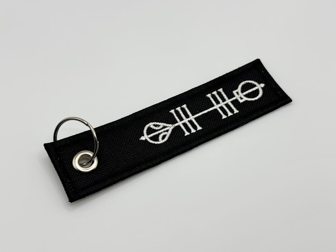 Twenty One Pilots Skeleton Clique Togg & Jog Flight Tag Keychain, Jet ...