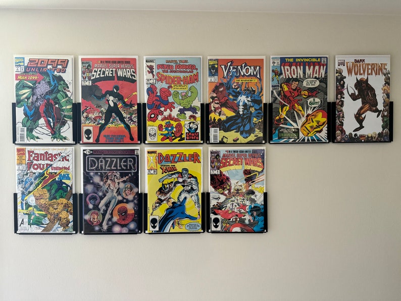 Comic Book Wall Mount - Etsy