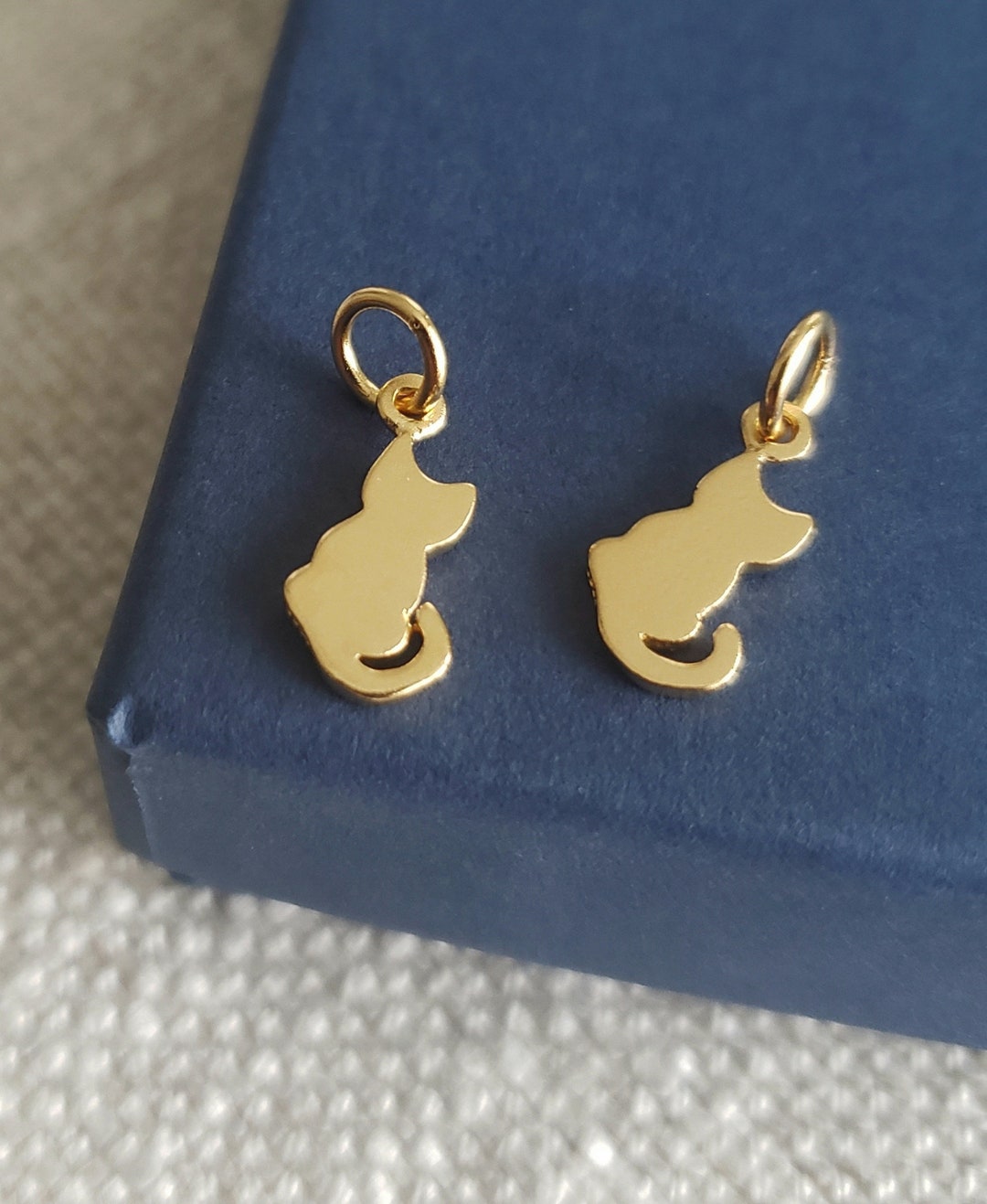 Tiny 24k Gold Vermeil Cat Silhouette Charm, Engravable Animal Cat Name ...