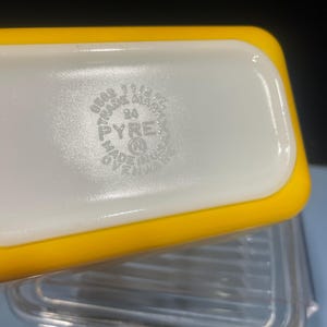 Vintage Pyrex Daisy Yellow or Gold 502 Glass Lidded Refrigerator Dish ...