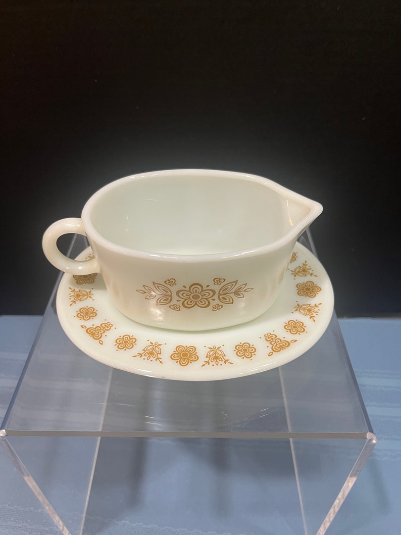 Vintage Pyrex 1970's Butterfly Gold Gravy Boat 77 B and Underplate 77 U ...
