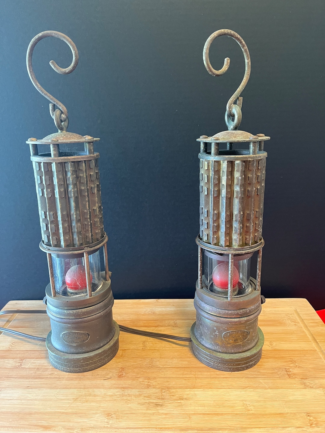 Vintage Wolf Miner's Lantern Set of 2 (wired) - Etsy