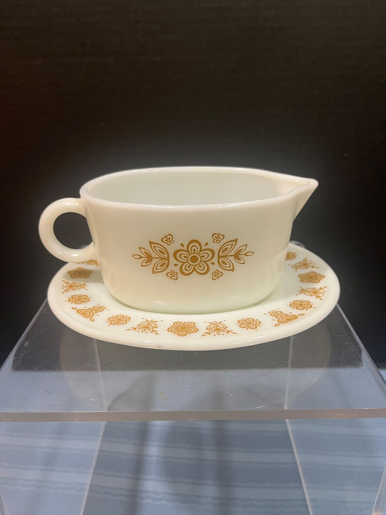 Vintage Pyrex 1970's Butterfly Gold Gravy Boat 77 B and Underplate 77 U ...