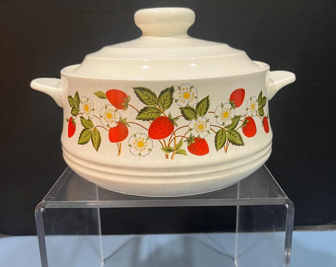 Vintage Sheffield Strawberries N Cream Stoneware 2 Qt. Lidded Baking ...