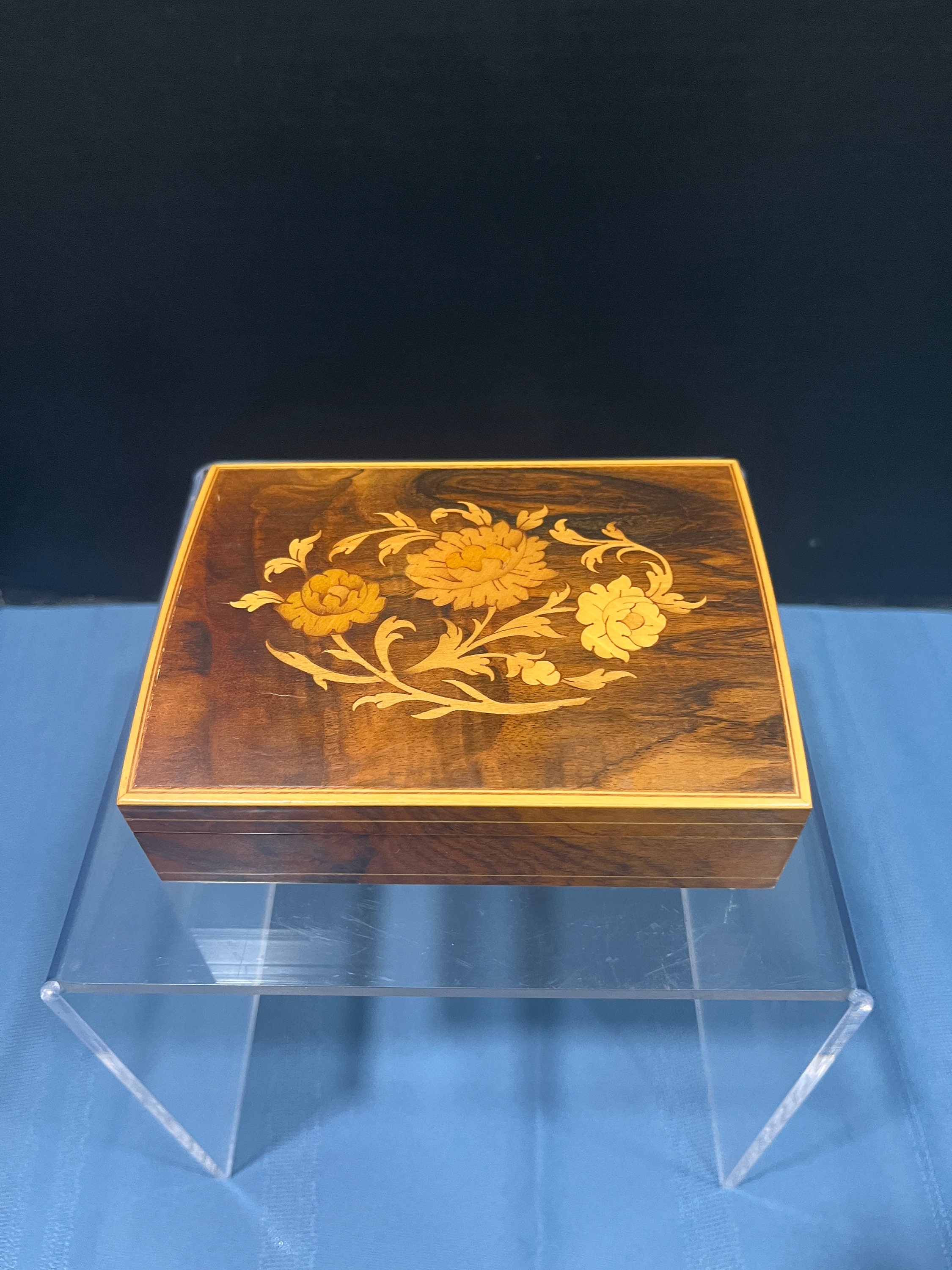 Vintage Reuge Wood Inlay Floral Design Music Box Swiss Musical Movement ...