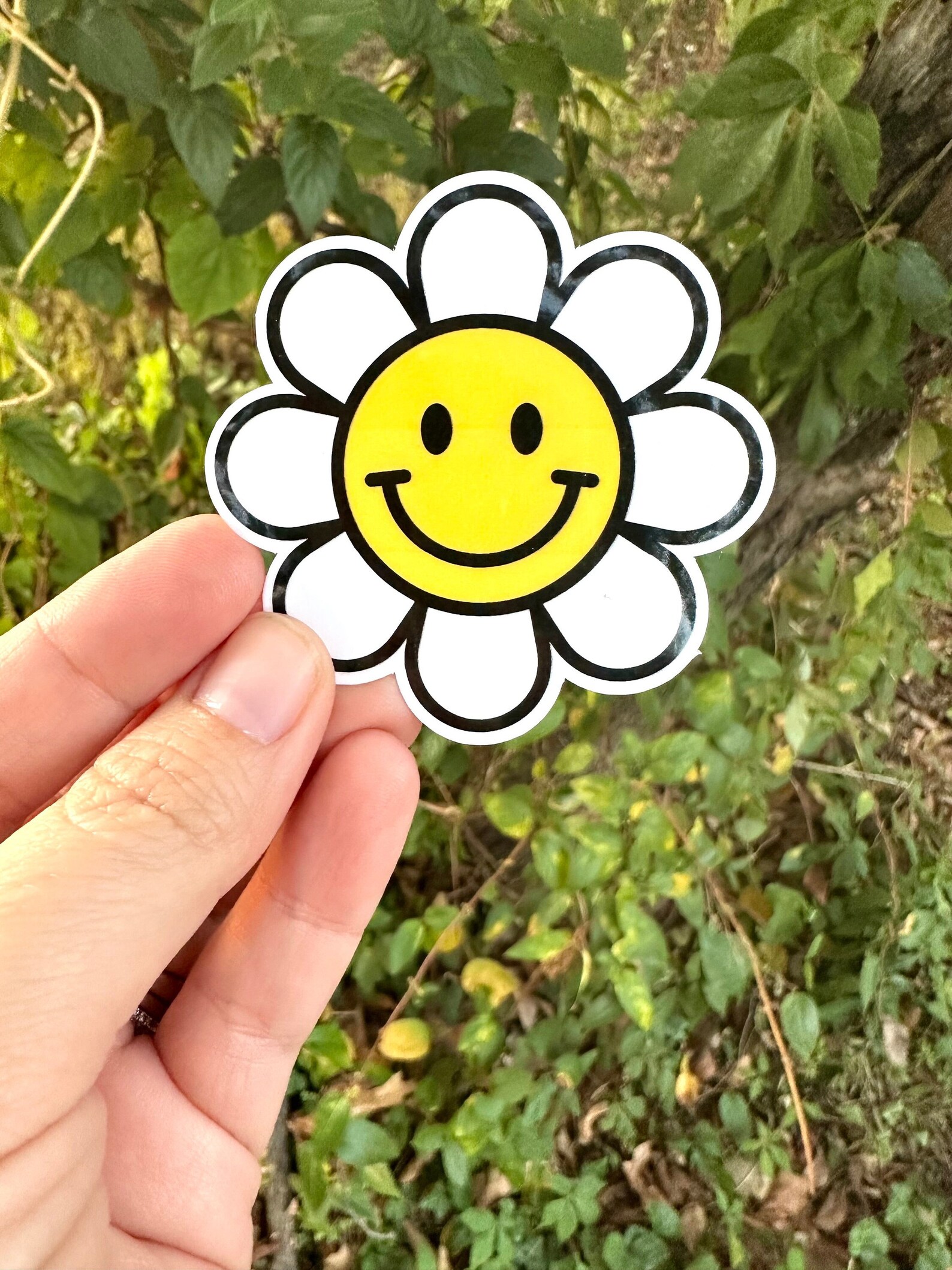 Daisy Smiley Face Happy Vinyl Sticker for Water Bottles Laptop Phone ...