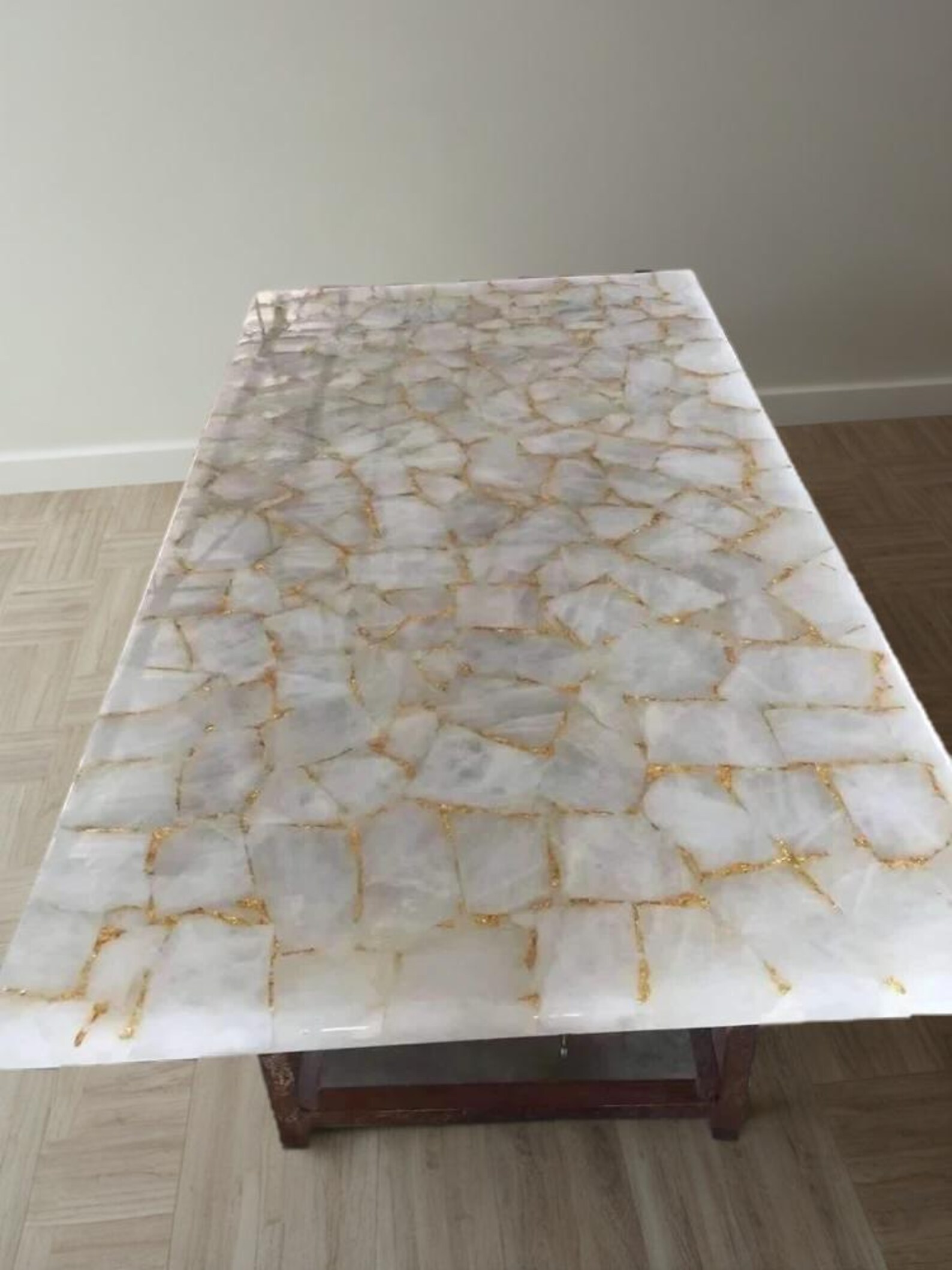 White Quartz Stone Dining Table Top | Handmade Natural Quartz Slab for ...