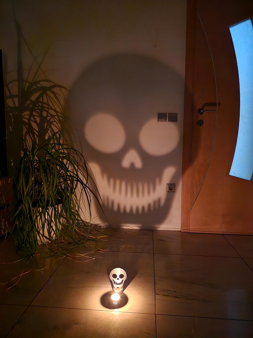 Skull Tealight Holder: Gothic Halloween Shadow Caster - Etsy