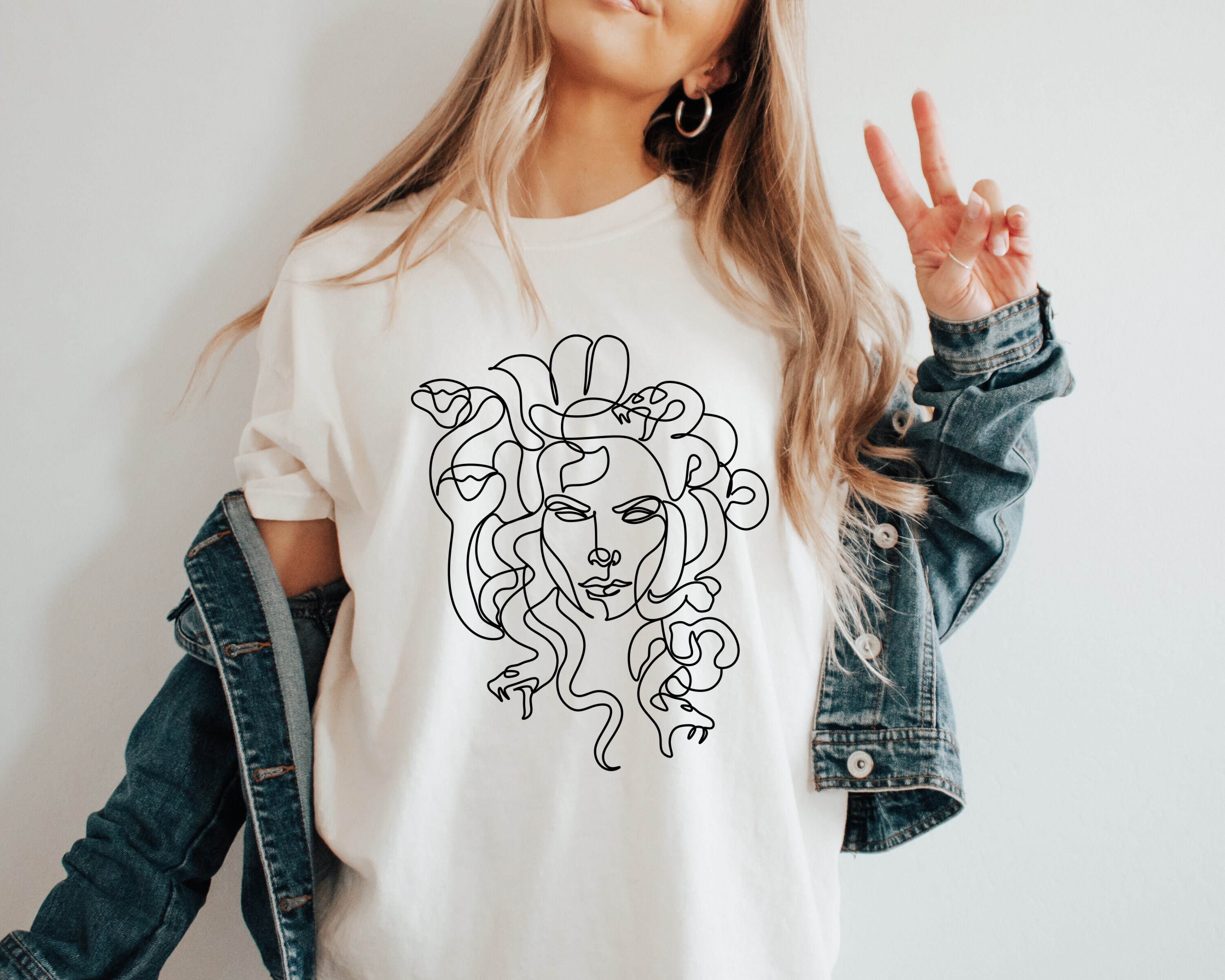 Medusa Snake Face Shirt, Graphic Tshirt,snake Shirt,greek Mythology Tee ...