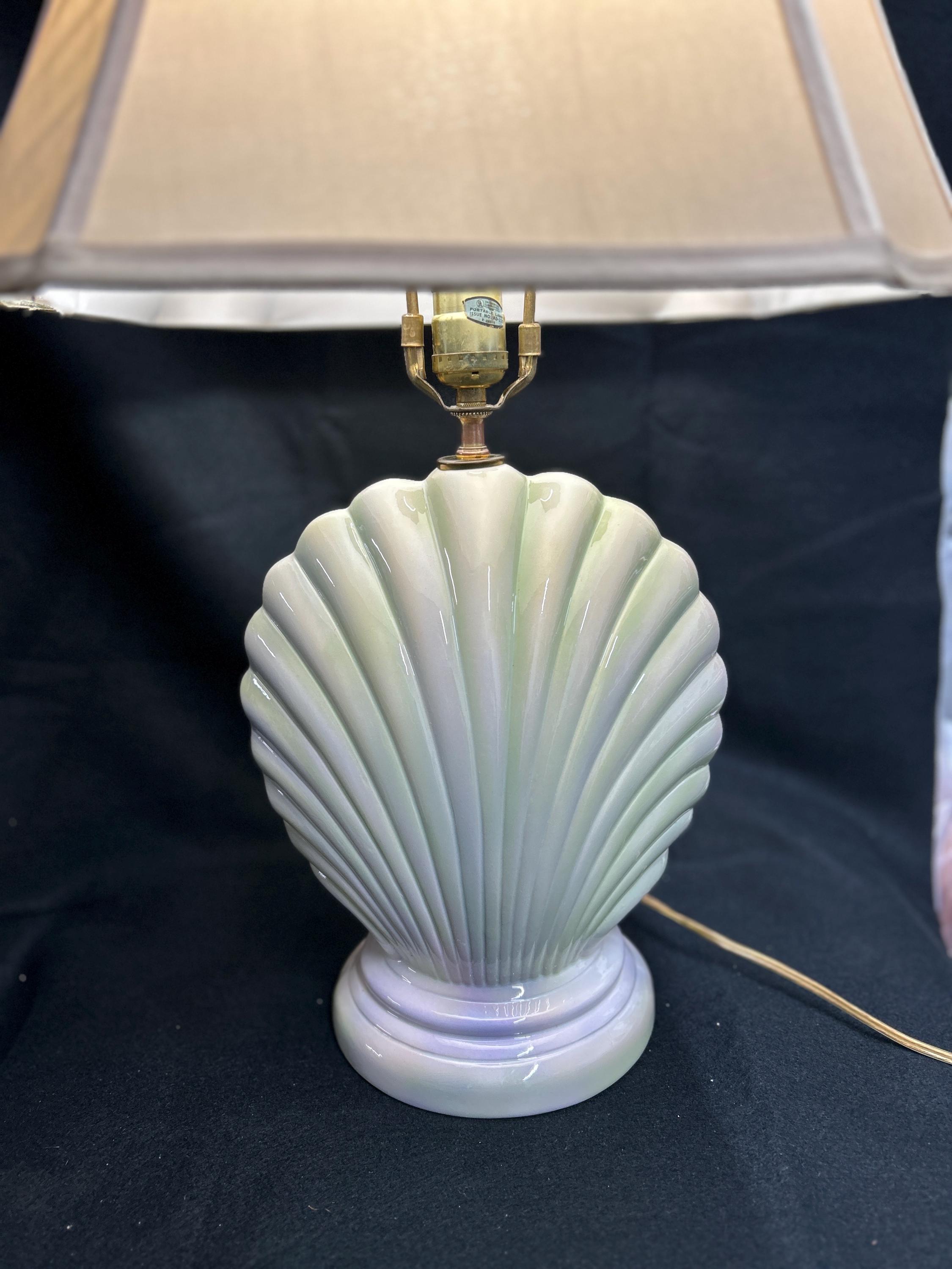 Vintage Art Deco Iridescent, Clamshell Lamp - Etsy