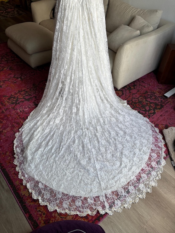Vintage dropped basque waist lace wedding gown - Gem