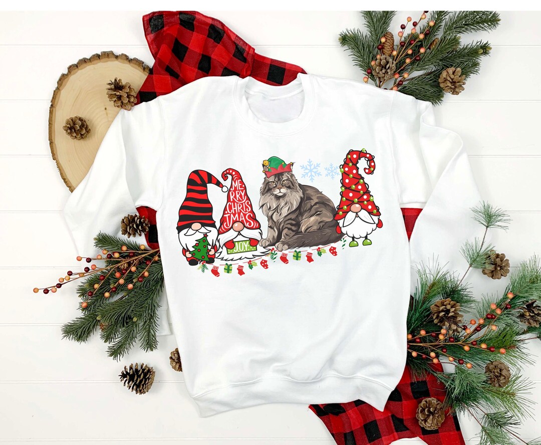 Cute Maine Coon Cat Festive Christmas Tree Top Shirt Gift for Men Women ...