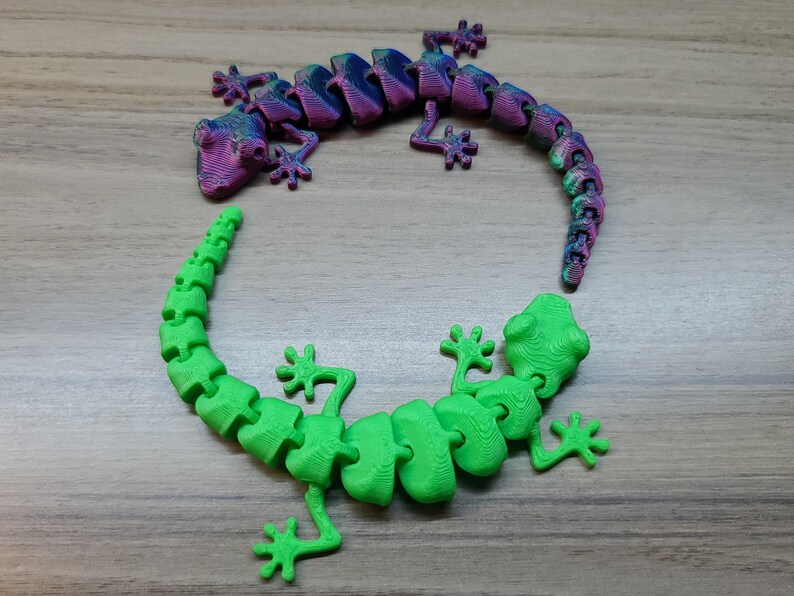Articulated Lizard Flexible Fidget Toy With Colored Belly - Etsy
