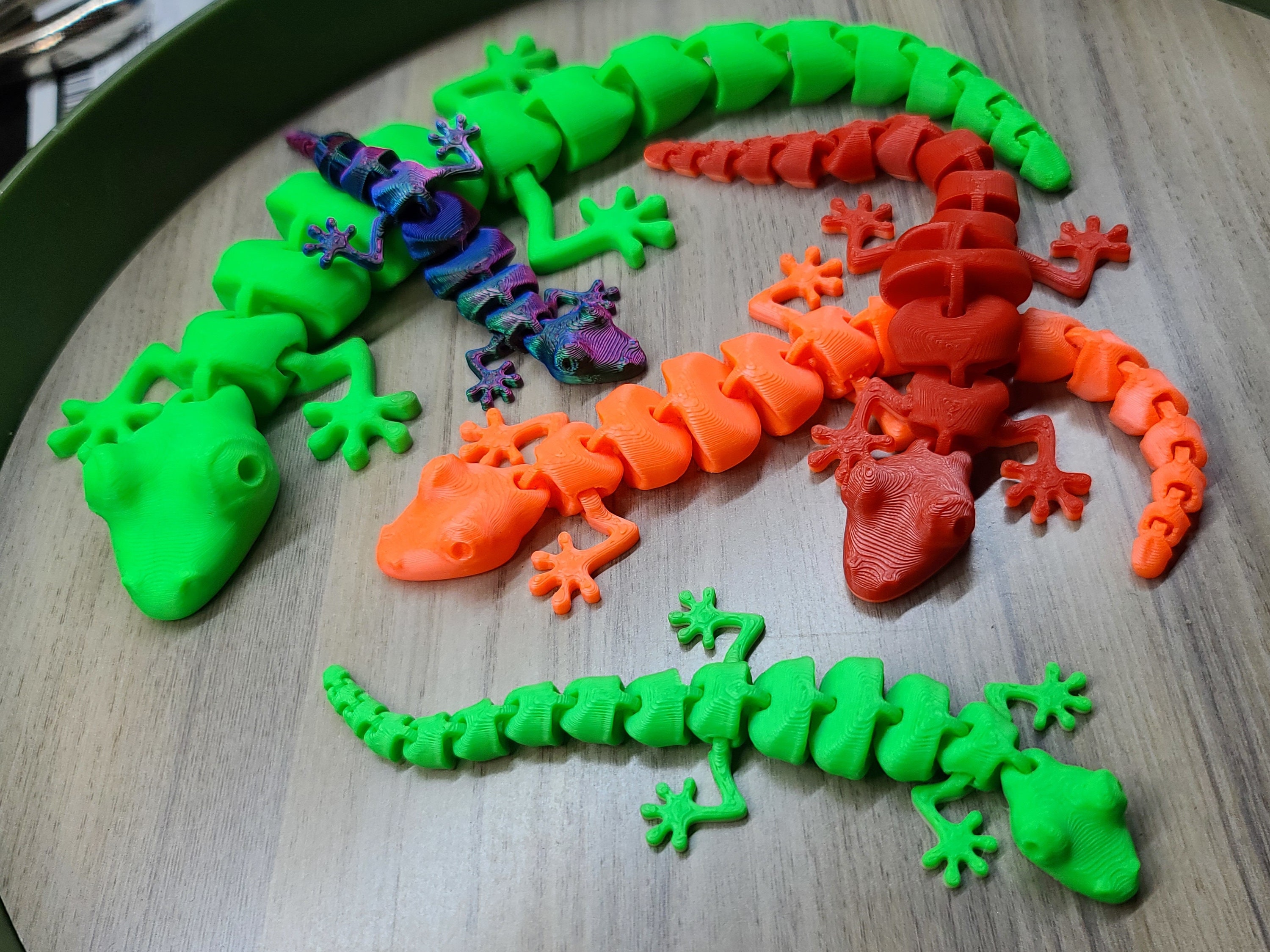 Articulated Lizard Flexible Fidget Toy With Colored Belly - Etsy