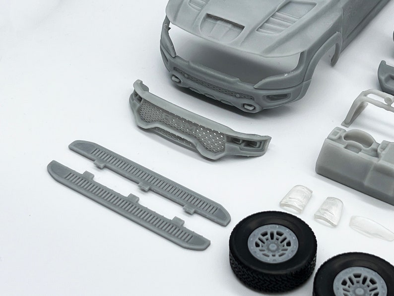 1:25 RAM 1500 TRX Rebel 5th Gen Resin Model Kit With Rubber Tires and ...