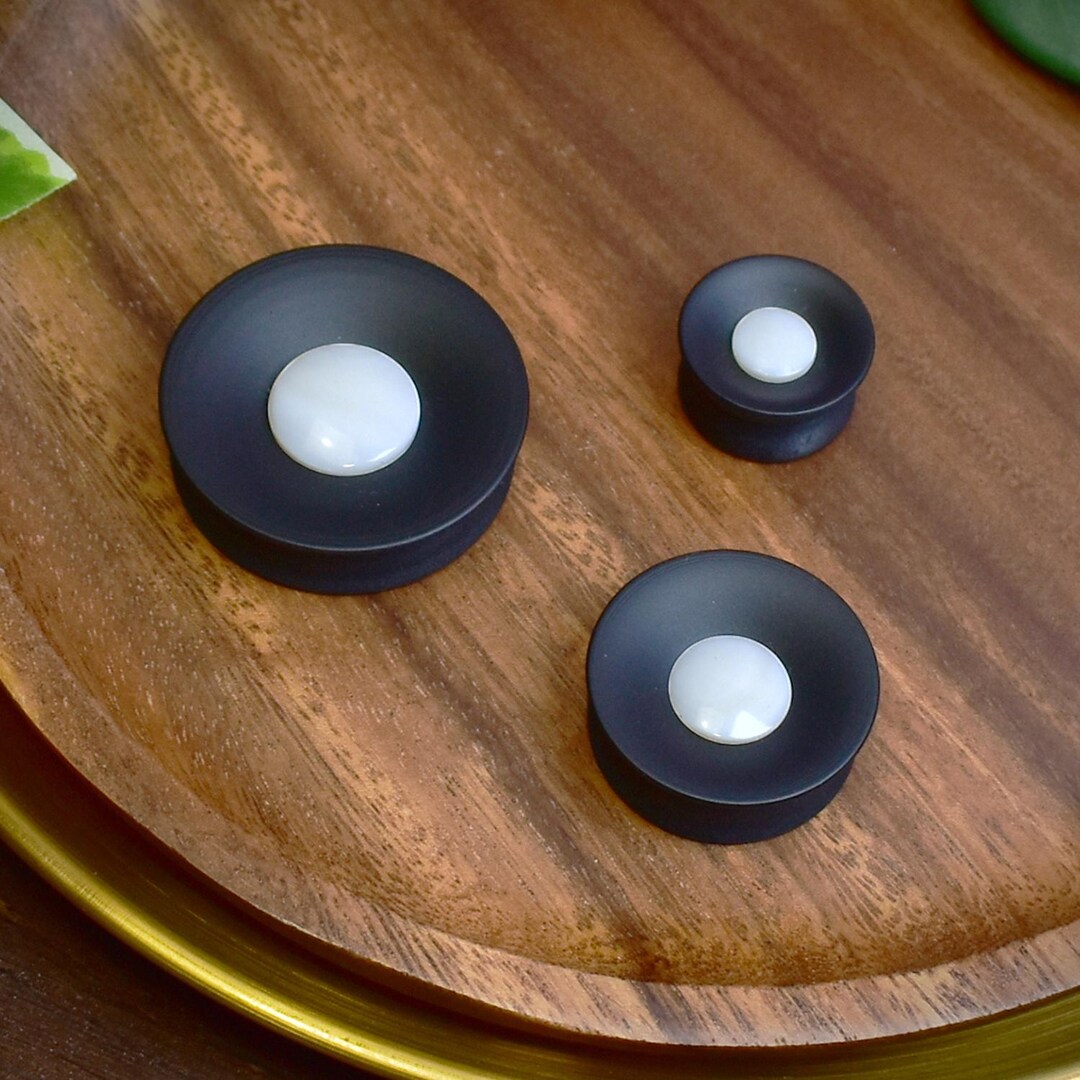 Concave Ear Plugs 10-100mm With White Mother of Pearl | Pair | Concave ...