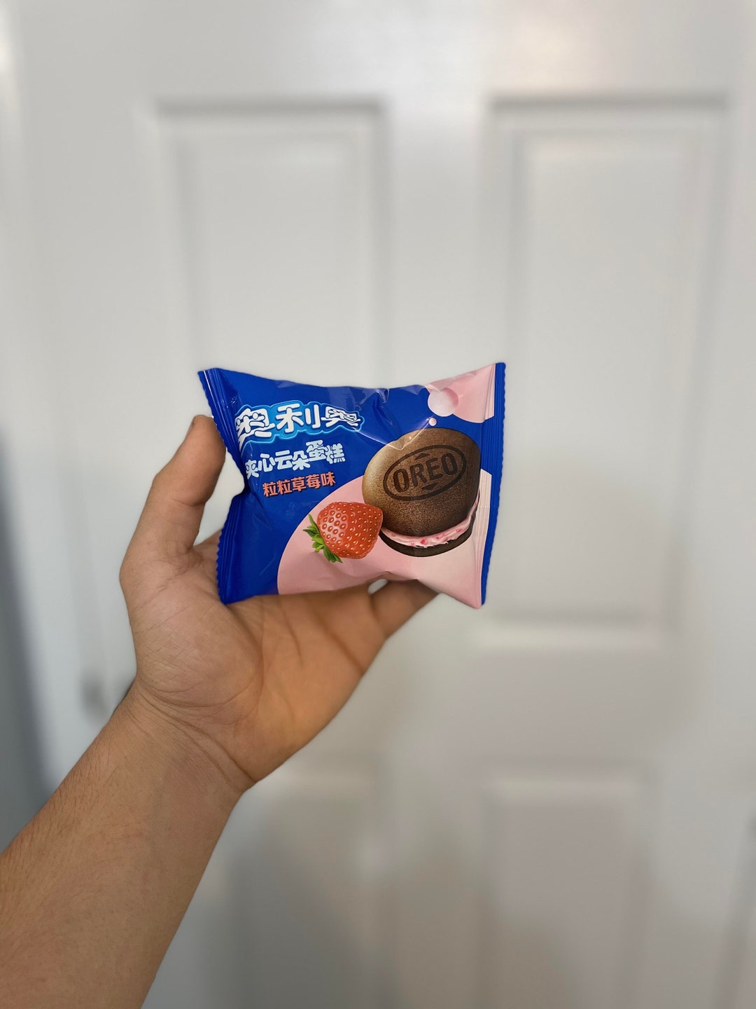 Japanese Strawberry Filled Oreo Cake - Etsy