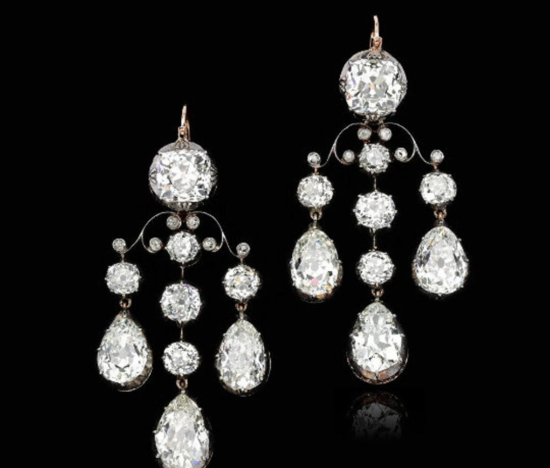 Vintage-inspired Queen Marie Antoinette Earring Replica in 925 Silver ...