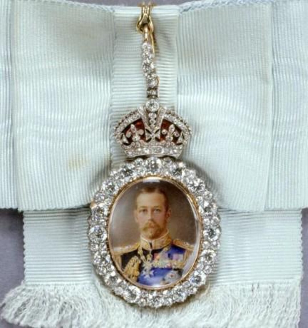 Royal Family Order of King George V Brooch Sterling Silver Badge With ...