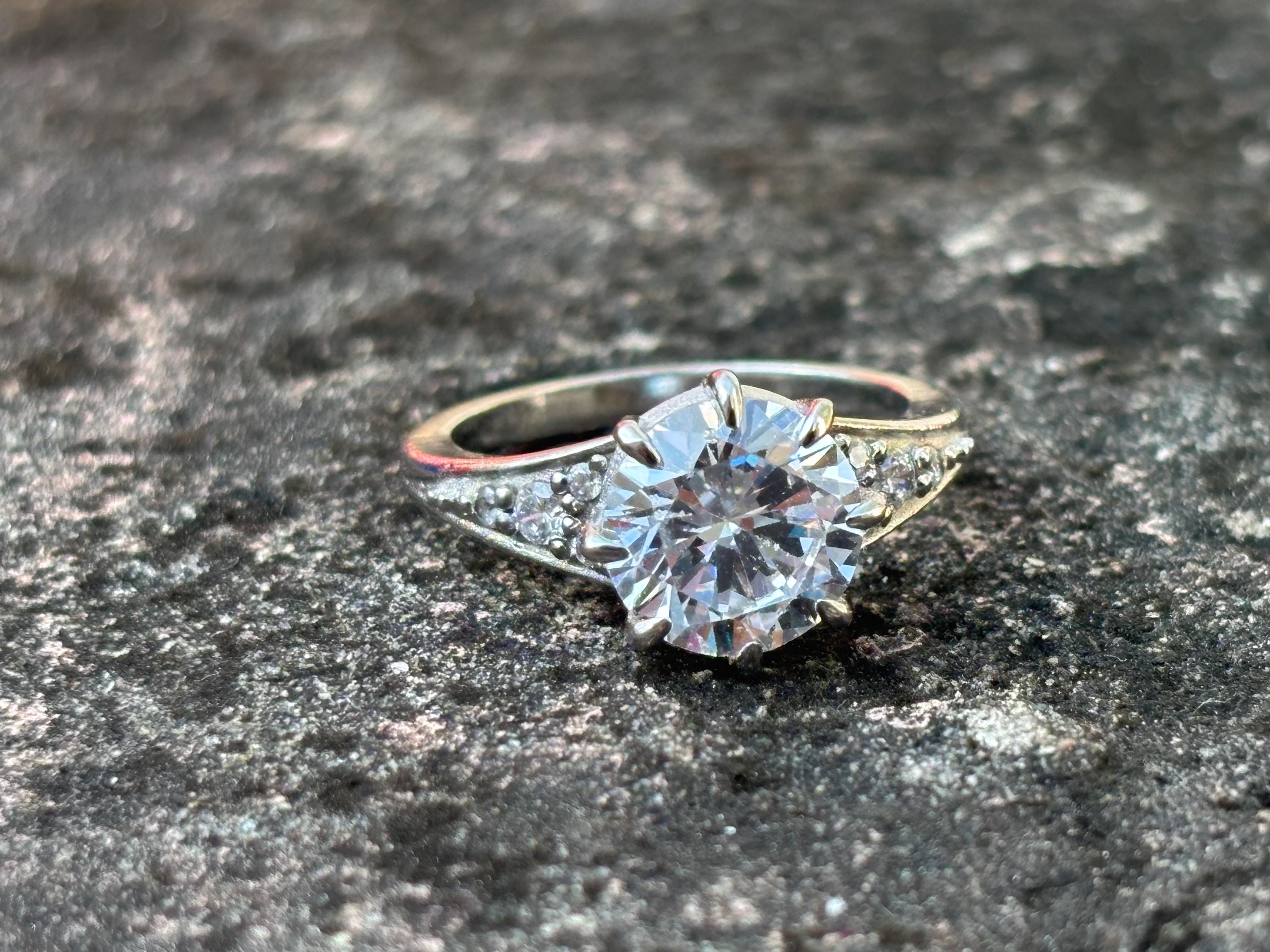 Vintage 925 Sterling Silver Moissanite Queen Elizabeth II Engagement ...