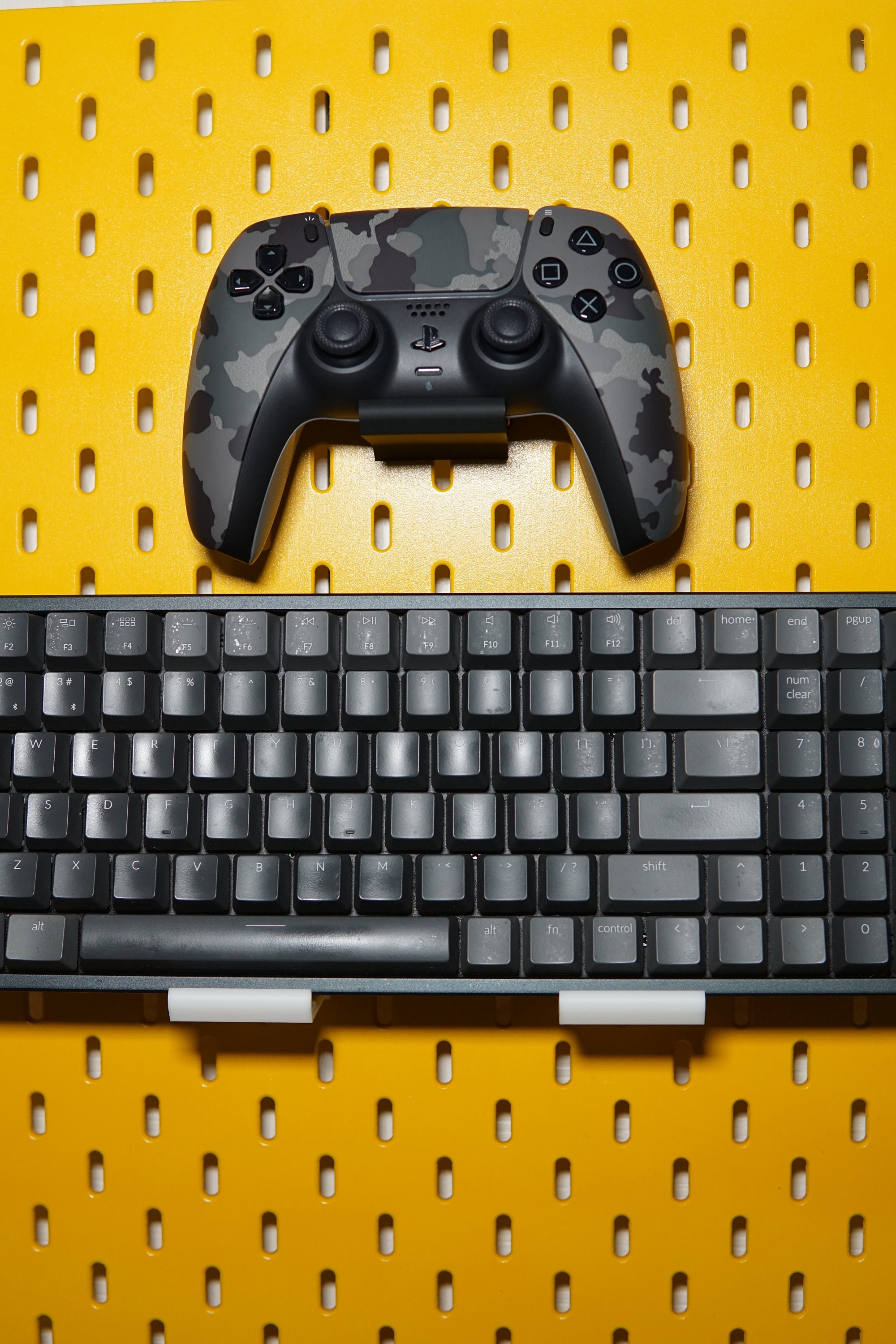 IKEA SKADIS Multi-controller Mount 2-pack: Organize Your Gaming Setup ...